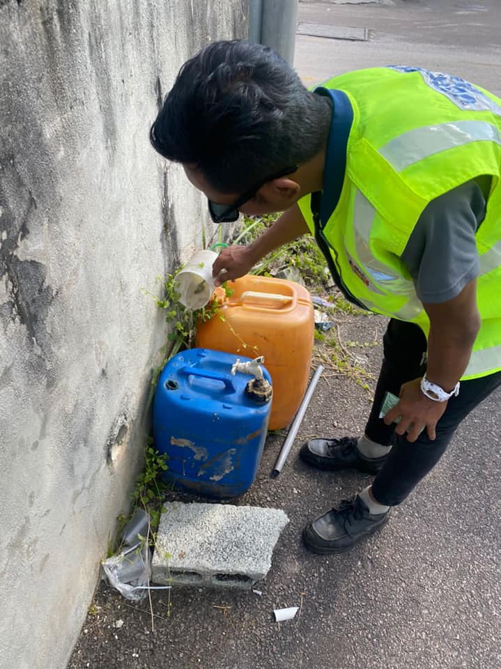 AKTIVITI CARI DAN MUSNAH TEMPAT PEMBIAKAN NYAMUK | Portal Rasmi Majlis ...